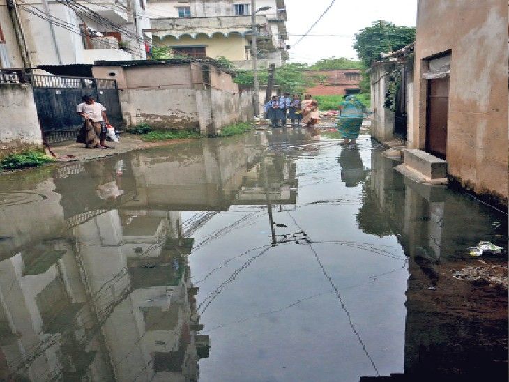 Water logging on the road in Saristabad, Rajputana and Kachi Talab ...