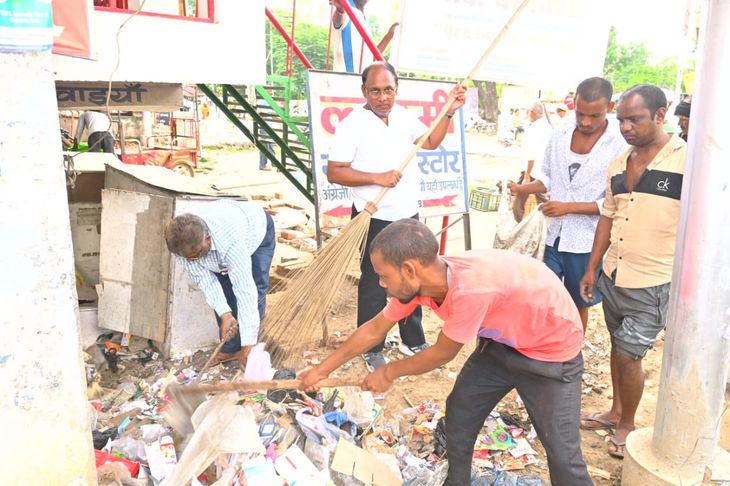 Under Swachhta Pakhwada, the cleanliness drive was carried out ...