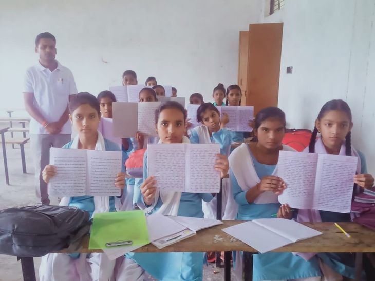 Hindi fortnight being run in Bidhuna Calligraphy writing competition ...