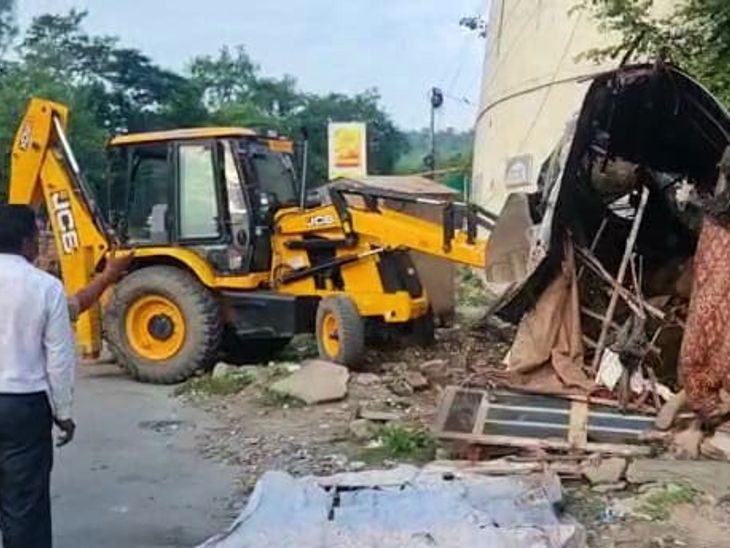 With the help of half a dozen JCBs and dumpers, 15 feet road widened ...