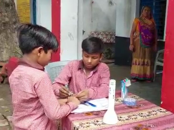 Class 5's Tanya became the Prime Minister, the teacher administered the ...