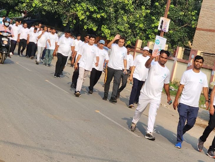 Hundreds of men and women associated with 'Walk for Your Heart', made ...