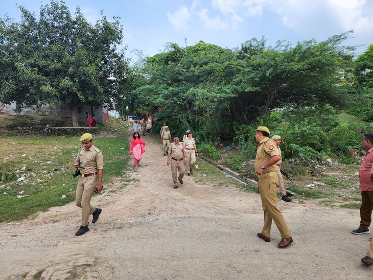 In Rae Bareli, a fair is held at four places in the city, people gather ...