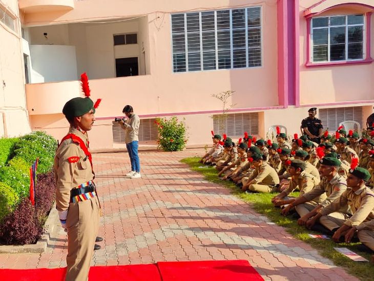 Taught the cadets the lesson of service to the country, 600 NCC cadets ...