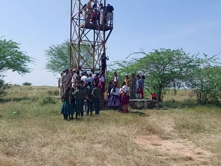 Information about wildlife conservation given through puppet-nukkad ...