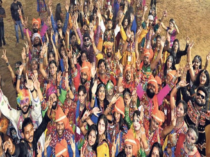 The youth who came in Marwari look played a lot in Gujarat's Garba ...