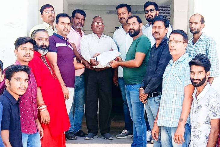 dead cows lying in the open in Amet; Memorandum given to the collector ...