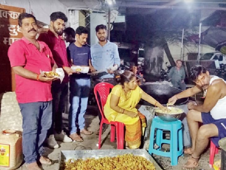 Bhajiya festival going on for 10 years in Chapada village of Dewas ...