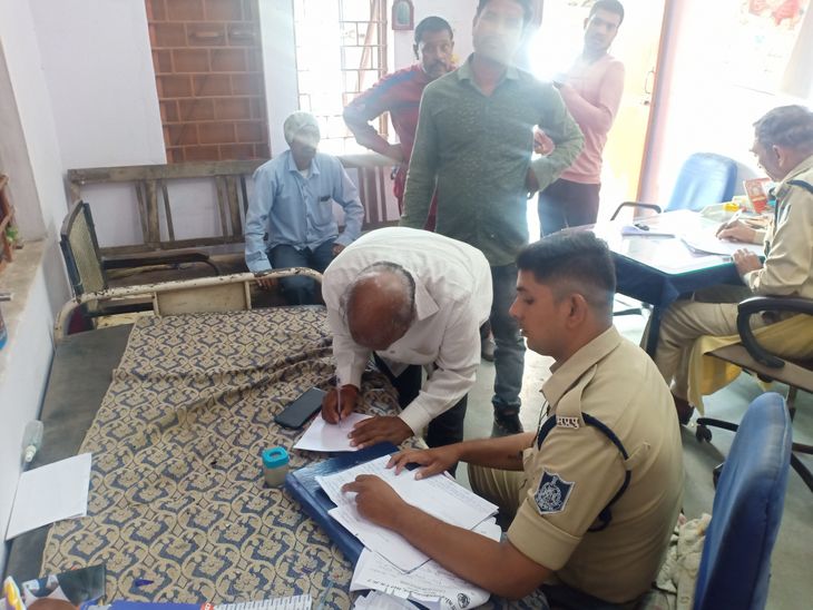 The child fell into his lap while playing in the courtyard, the family ...