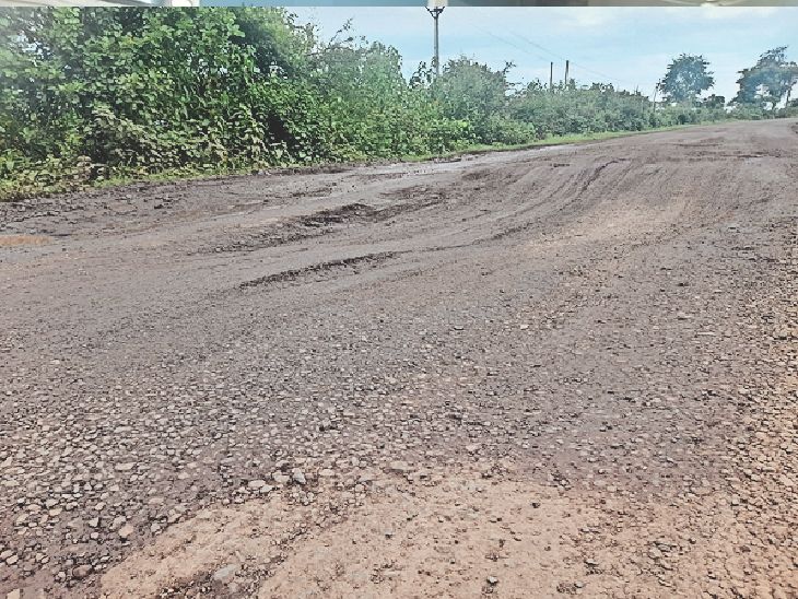 37 km highway uprooted, journey from Harda to Khirkiya in one hour ...
