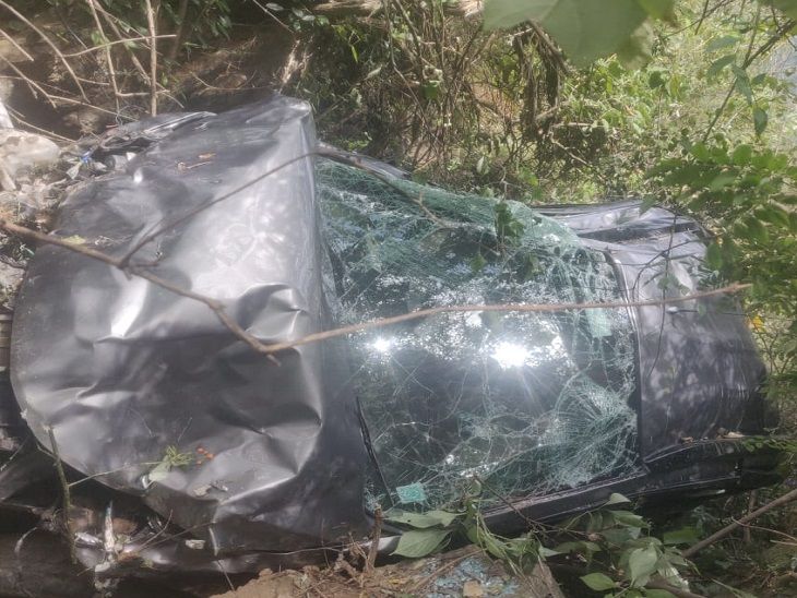 Shimla: Car fell into a ditch on Matiana-Badhagaon road | मतियाना ...