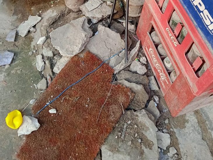 BSNL's fiber cable cut in Nahan, Employees are collecting CCTV footage ...