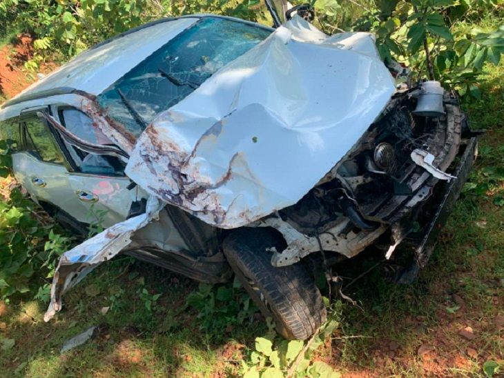 Dantewada News: One killed, 2 injured in car and bike collision | कार और बाइक में टक्कर, एक की ...