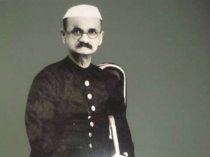 Begama has become the king of Urdu poetry in his own right; Remains of ...