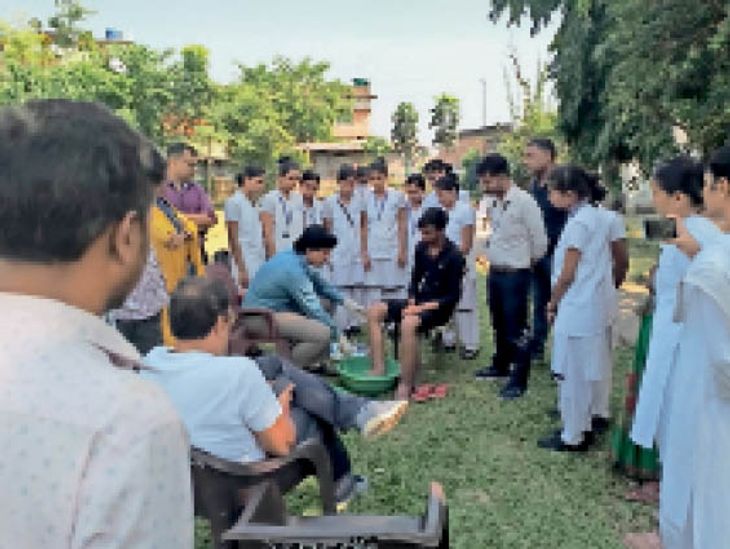 MMDP kits were given to filarial patients | स्वास्थ्य पहल: फाइलेरिया ...