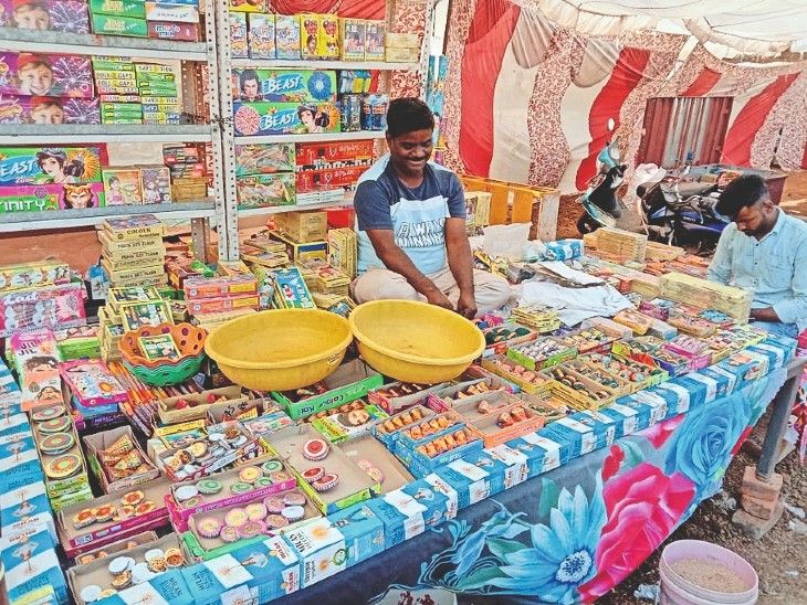 Inflation hit on Diwali, fireworks prices increased by 30 to 35 percent ...