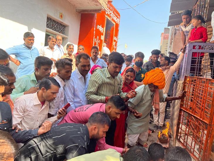 The city deity circumambulated, Bhairav ruthed from place to place and ...