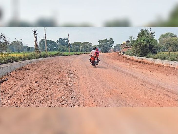 Asphaltization of 17 km road connecting Balod and Durg district ...