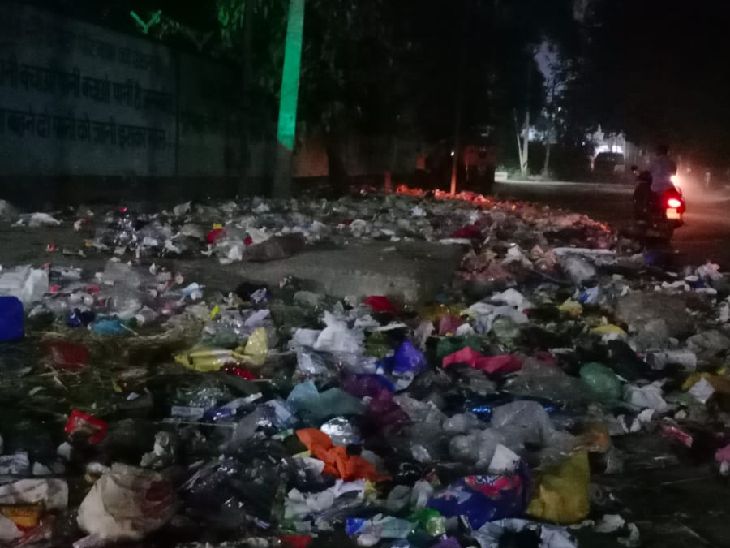 Garbage everywhere in the city, new trouble; Police force on election ...