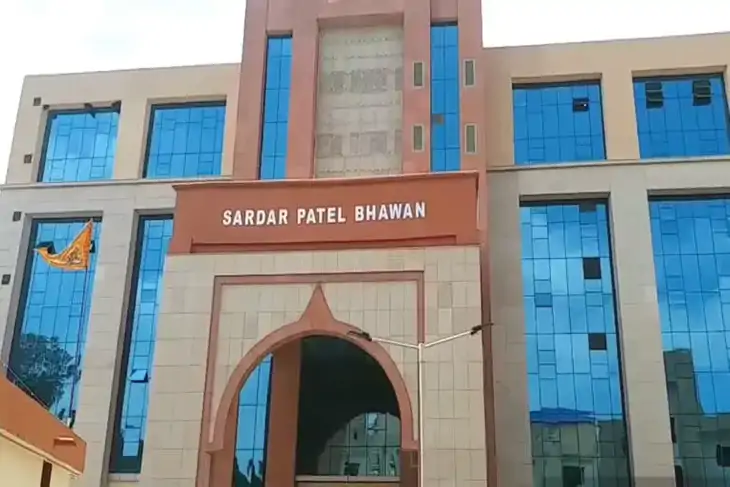 After the mess of the police line, now the headquarters are also ...
