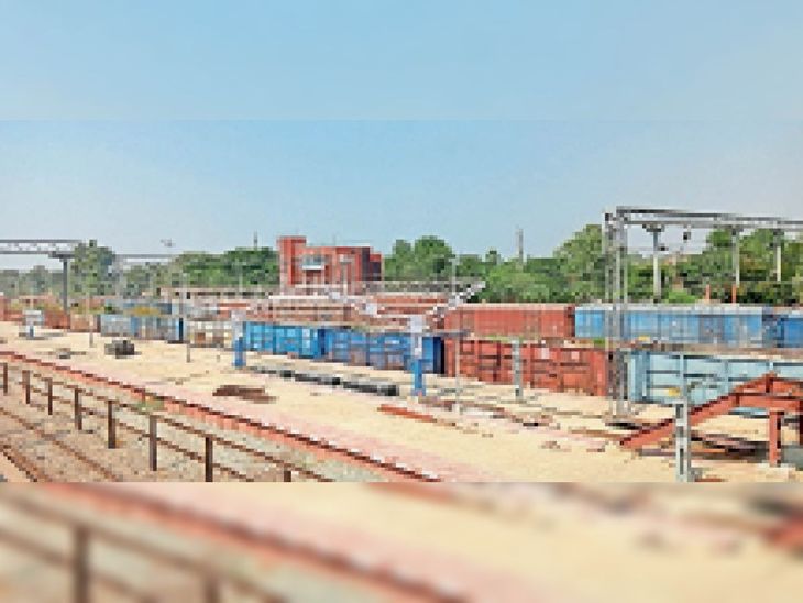 Due to sluggishness of work, platform number seven and eight of Kiul ...