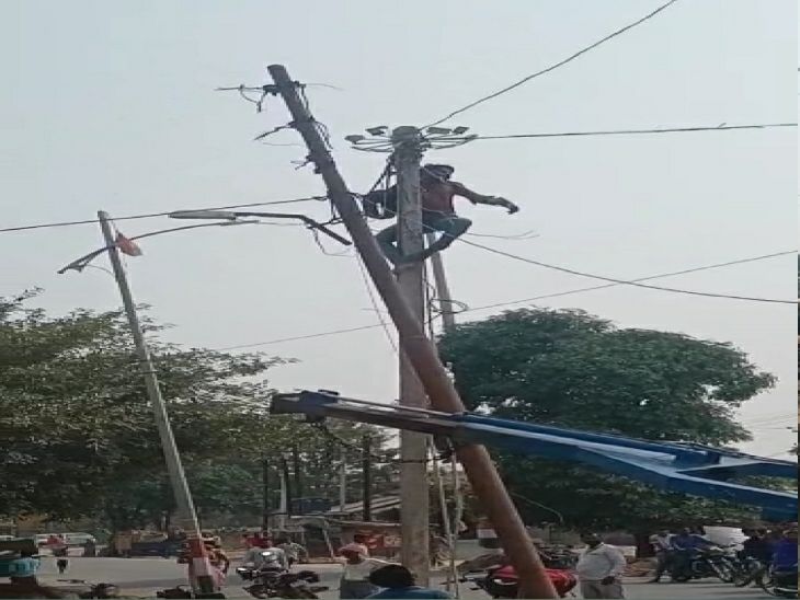 Three laborers laying power lines felt current, one stuck on an ...