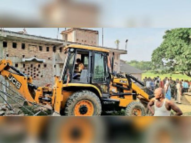 The house built on the drain land was demolished by JCB and removed