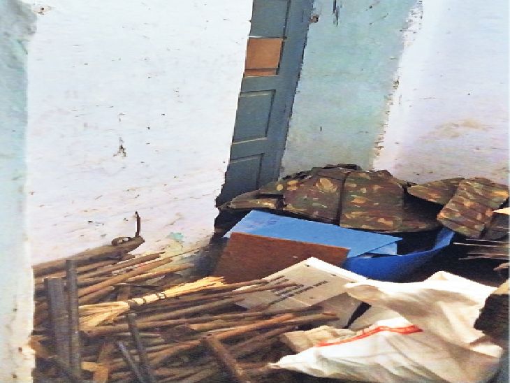 317 valuable weapons of kings and emperors disappeared, including 2 ...