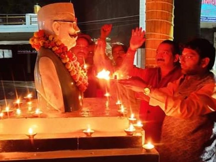 Birth anniversary of Baba Nanak Chand Agnihotri celebrated in Gola ...