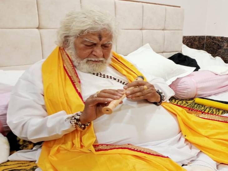 Sri Sri Devi Prasad, who reached Varanasi, said - after the grandeur of ...