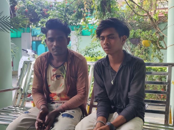 Threshing of paddy done overnight by laborers, asked for wages in the ...