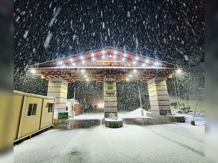 Fresh snowfall in Narkanda of Manali-Kullu and Shimla, day's ...