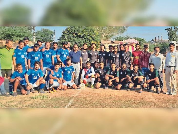 Siddheshwar Mahadev Football Club defeated Mantown in an exciting match ...