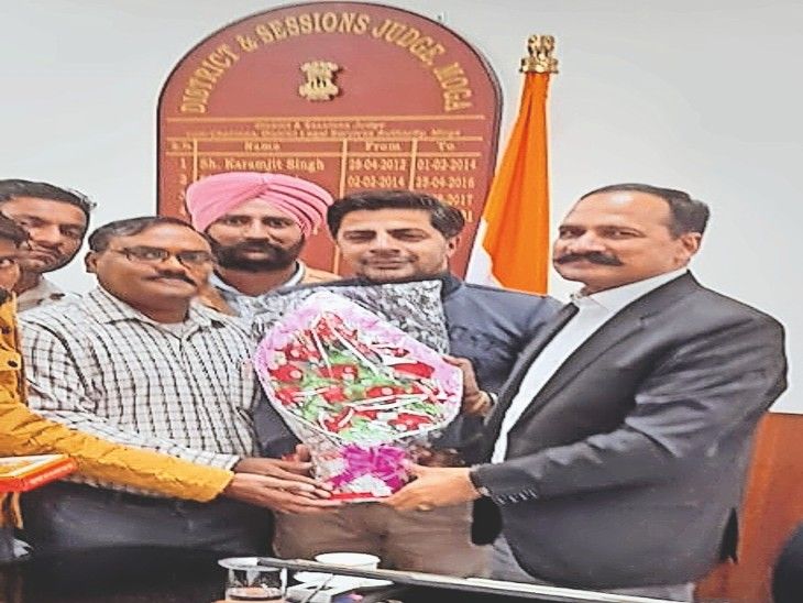 District and Sessions Judge Atul Kasana honored on taking charge ...