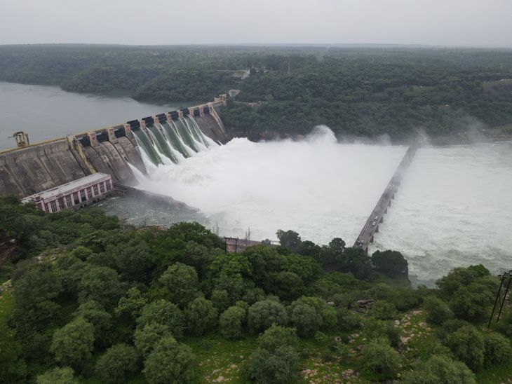 On this day in 1960, Nehru inaugurated the dam, know many interesting ...