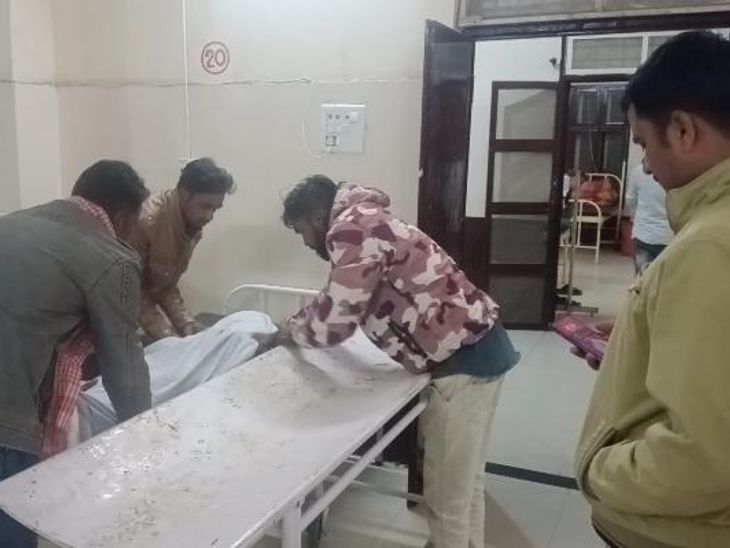 Hanged in Pathari village of Khurai, postmortem of the dead body will ...