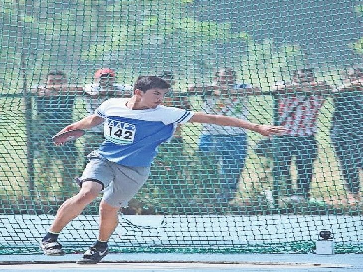 Practiced with rubber and iron discus at the age of 10, won 10 gold so ...