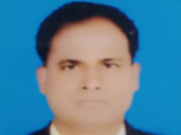 Teachers of Madan Mohan Malaviya PG College congratulated Dr. Raju ...