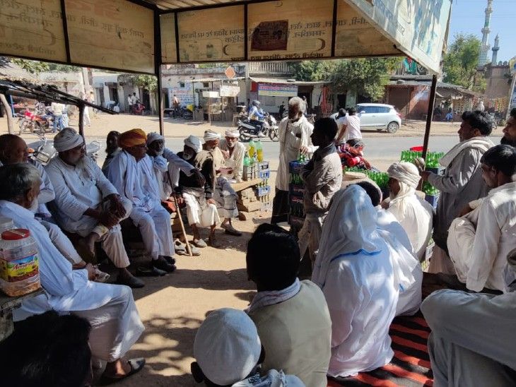 Meo community angry with the graveyard case, going from village to ...