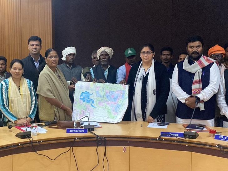 Baiga families of 11 villages of three panchayats of Bichiya got ...