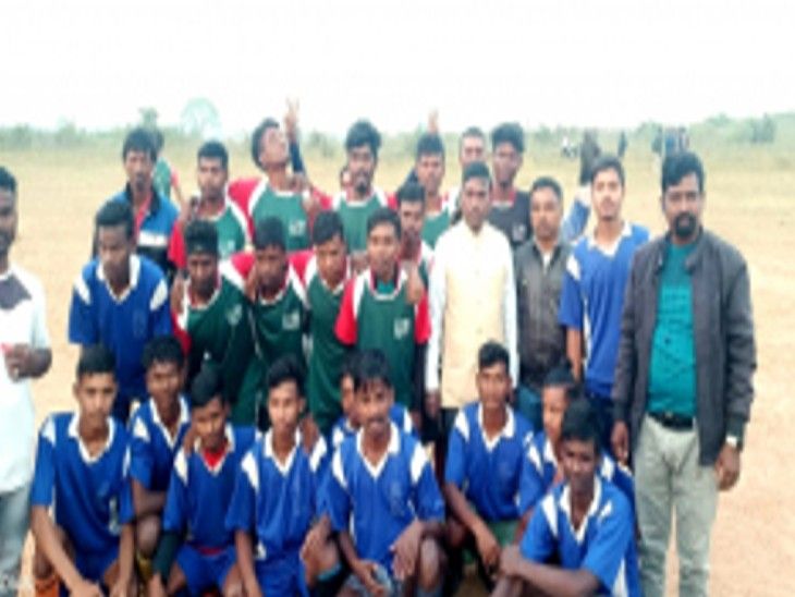 Arashah's team captured the Chandi Sporting Football Tournament Cup ...