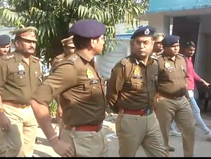 IG Range in Sitapur inspected two police stations and tested the ...