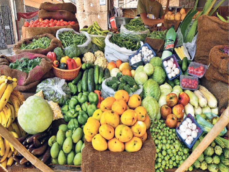 Out of green vegetables, Batla 40, fenugreek are being sold for Rs 20 ...