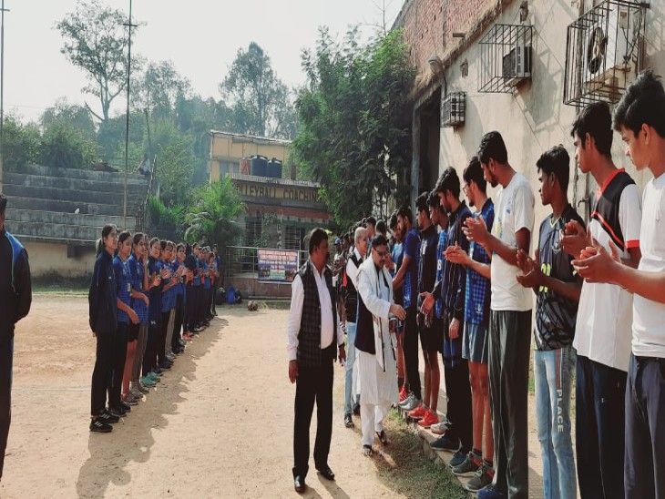 IIT Dhanbad, Sonardih, NYC Mahuda and Nirsa teams won their respective ...