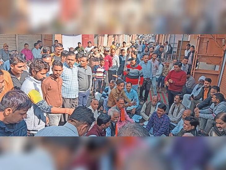 Loot no trace, Banmore closure successful | लूट की वारदात: लूट ट्रेस ...