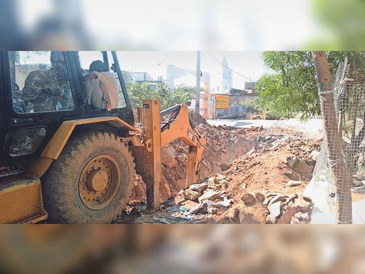 Blasting the stones obstructing the sewer line without permission ...