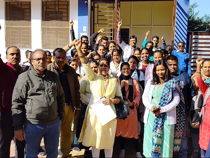 Memorandum submitted to the Deputy Collector in the name of CM with ...