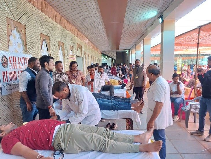 1679 people donated blood, including more than 200 women; People ...