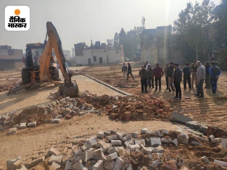 Authority demolishes 2 illegal plotting in Moradabad; Commercial ...