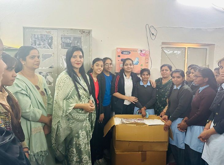 Message of cleanliness given by painting on the wall, campaign running ...